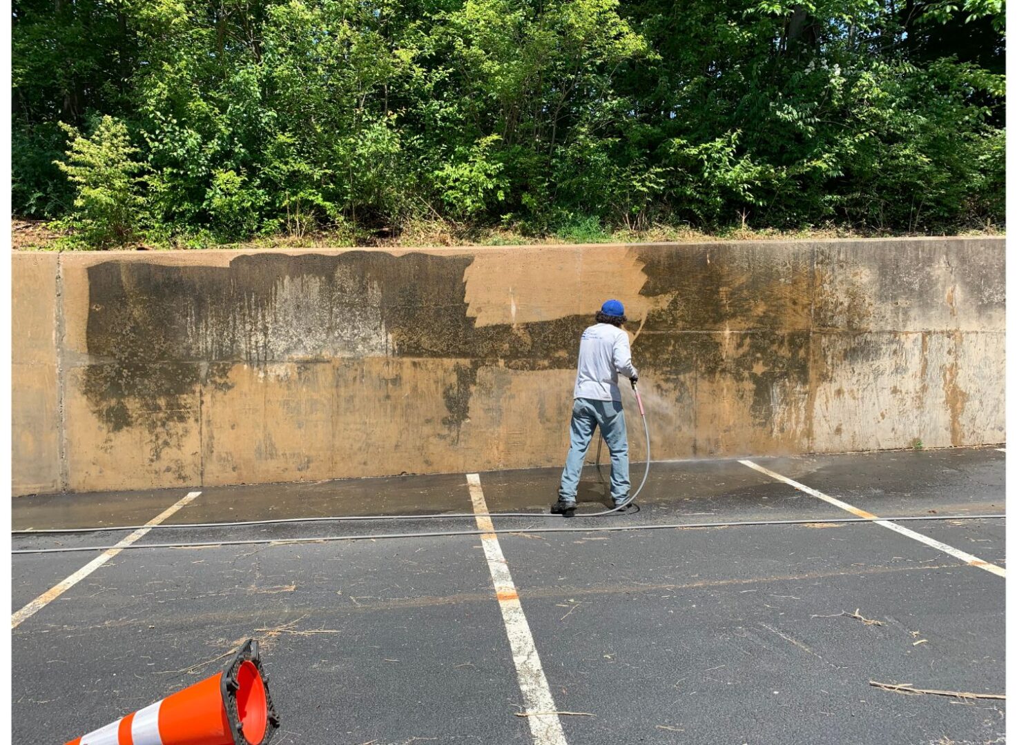 Pressure Washing - American National Skyline, LLC